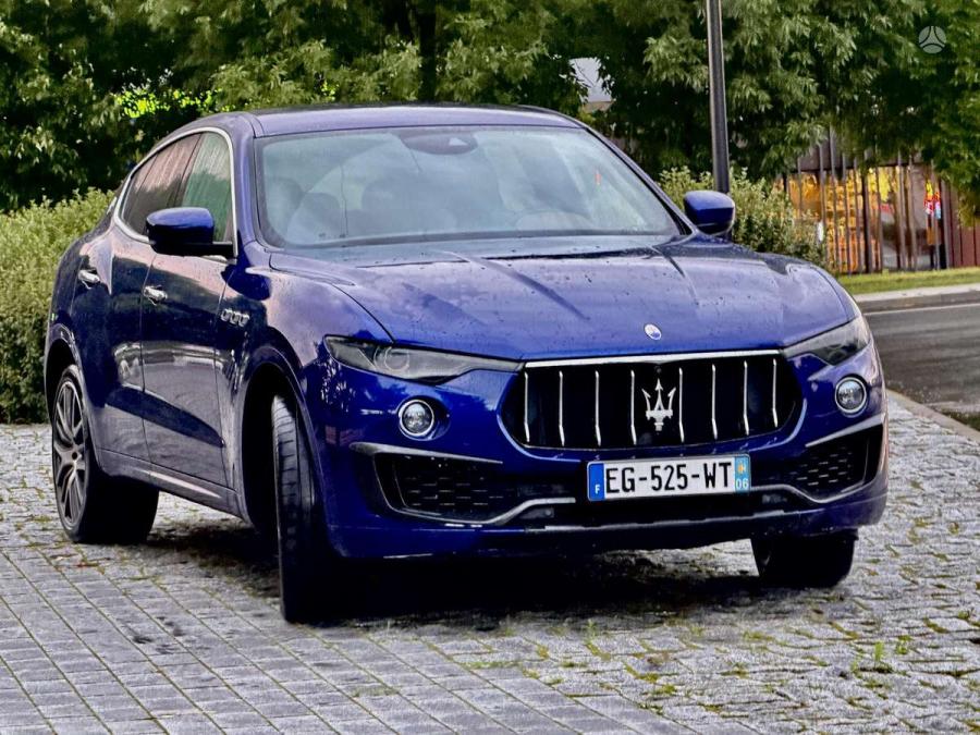 Blue Maserati Levante 2016 in Vilnius, with an engine capacity of 3.00 L and mileage of 142 thousand km for 22990 €, photo 5 on AUTOMOTO.COM.LV