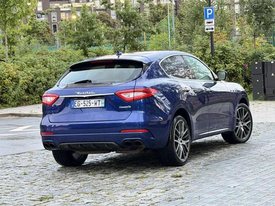 Blue Maserati Levante 2016 in Vilnius, with an engine capacity of 3.00 L and mileage of 142 thousand km for 22990 €, photo 13 on AUTOMOTO.COM.LV