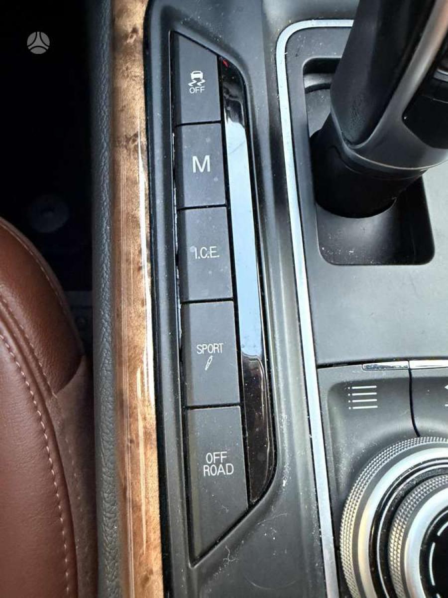 Blue Maserati Levante 2016 in Vilnius, with an engine capacity of 3.00 L and mileage of 142 thousand km for 22990 €, photo 20 on AUTOMOTO.COM.LV