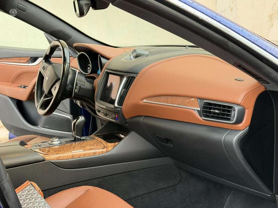 Blue Maserati Levante 2016 in Vilnius, with an engine capacity of 3.00 L and mileage of 142 thousand km for 22990 €, photo 27 on AUTOMOTO.COM.LV