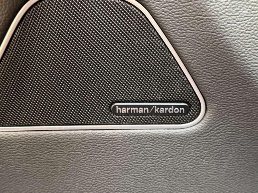 Blue Maserati Levante 2016 in Vilnius, with an engine capacity of 3.00 L and mileage of 142 thousand km for 22990 €, photo 36 on AUTOMOTO.COM.LV
