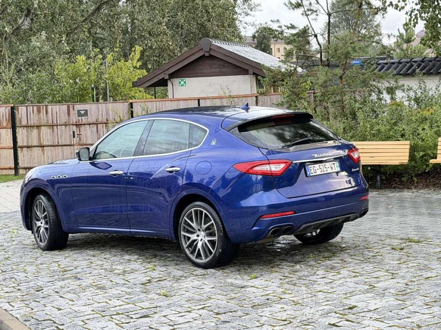 Zils Maserati Levante 2016 Viļņa, ar dzinēja tilpumu 3.00 L un nobraukumu 148 tūkst. km par 19600 €, foto 7 vietnē AUTOMOTO.COM.LV