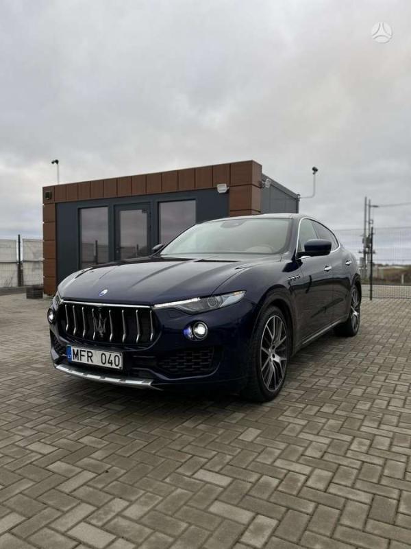 Blue Maserati Levante 2017 in Kaunas, with an engine capacity of 2.99 L and mileage of 165 thousand km for 24999 €, photo 1 on AUTOMOTO.COM.LV