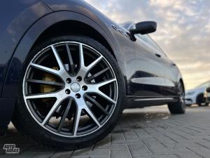 Zils Maserati Levante 2017 Kauņa, ar dzinēja tilpumu 3.00 L un nobraukumu 166 tūkst. km par 18900 €, foto 4 vietnē AUTOMOTO.COM.LV