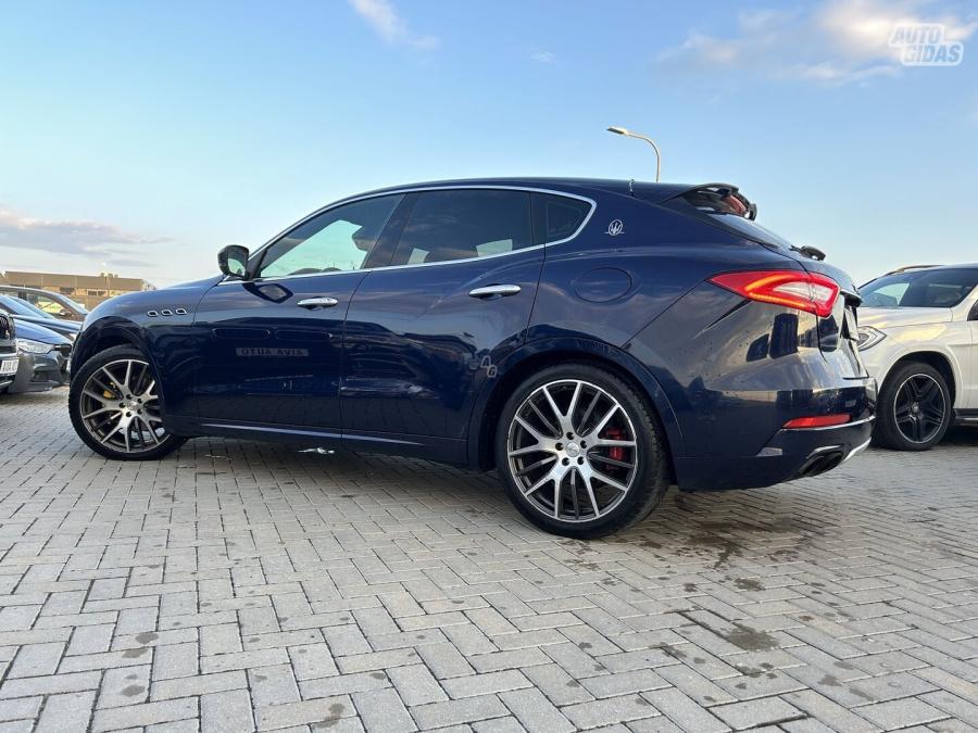 Zils Maserati Levante 2017 Kauņa, ar dzinēja tilpumu 3.00 L un nobraukumu 166 tūkst. km par 18900 €, foto 13 vietnē AUTOMOTO.COM.LV