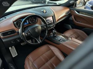 Zils Maserati Levante 2017 Kauņa, ar dzinēja tilpumu 3.00 L un nobraukumu 166 tūkst. km par 18900 €, foto 17 vietnē AUTOMOTO.COM.LV
