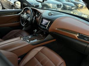 Zils Maserati Levante 2017 Kauņa, ar dzinēja tilpumu 3.00 L un nobraukumu 166 tūkst. km par 18900 €, foto 30 vietnē AUTOMOTO.COM.LV