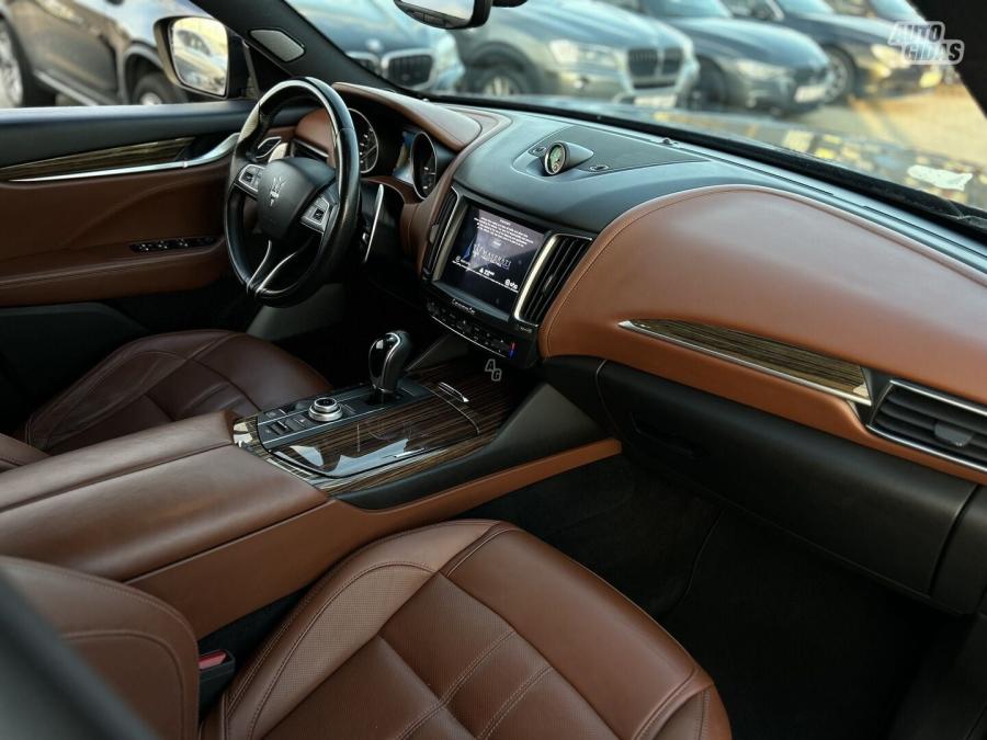 Zils Maserati Levante 2017 Kauņa, ar dzinēja tilpumu 3.00 L un nobraukumu 166 tūkst. km par 18900 €, foto 30 vietnē AUTOMOTO.COM.LV