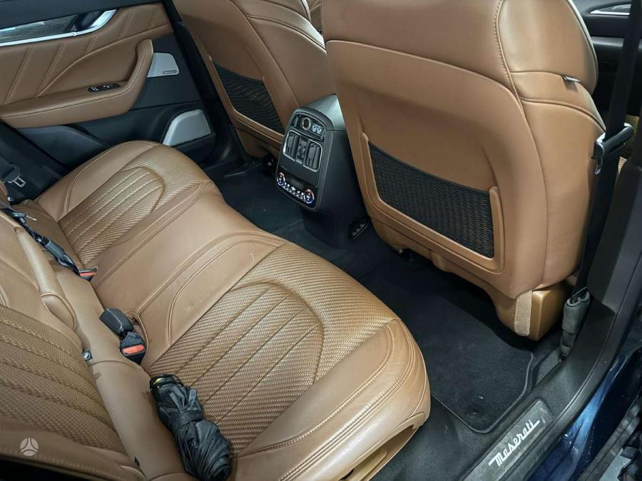 Zils Maserati Levante 2020 Šauļi, ar dzinēja tilpumu 2.99 L un nobraukumu 218 tūkst. km par 28500 €, foto 8 vietnē AUTOMOTO.COM.LV