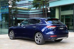 Zils Maserati Levante 2021 Viļņa, ar dzinēja tilpumu 2.98 L un nobraukumu 45 tūkst. km par 55999 €, foto 4 vietnē AUTOMOTO.COM.LV