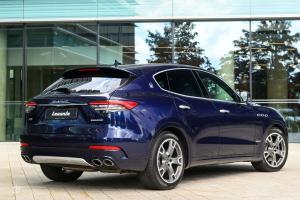 Zils Maserati Levante 2021 Viļņa, ar dzinēja tilpumu 2.98 L un nobraukumu 45 tūkst. km par 55999 €, foto 6 vietnē AUTOMOTO.COM.LV