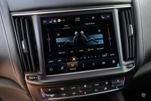 Zils Maserati Levante 2021 Viļņa, ar dzinēja tilpumu 2.98 L un nobraukumu 45 tūkst. km par 55999 €, foto 16 vietnē AUTOMOTO.COM.LV