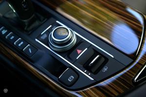 Zils Maserati Levante 2021 Viļņa, ar dzinēja tilpumu 2.98 L un nobraukumu 45 tūkst. km par 55999 €, foto 18 vietnē AUTOMOTO.COM.LV