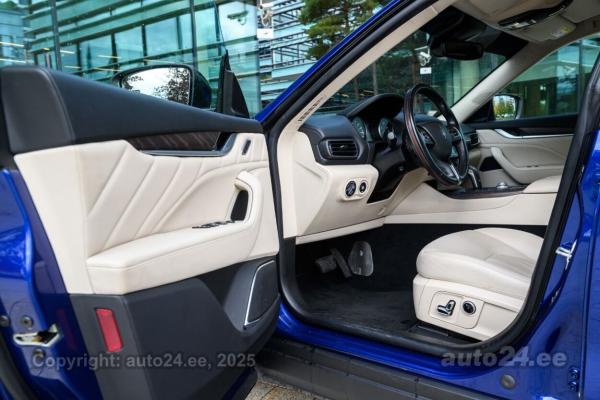 Zils Maserati Levante 2022 Tallina, ar dzinēja tilpumu 0.00 L un nobraukumu 66 tūkst. km par 51500 €, foto 11 vietnē AUTOMOTO.COM.LV