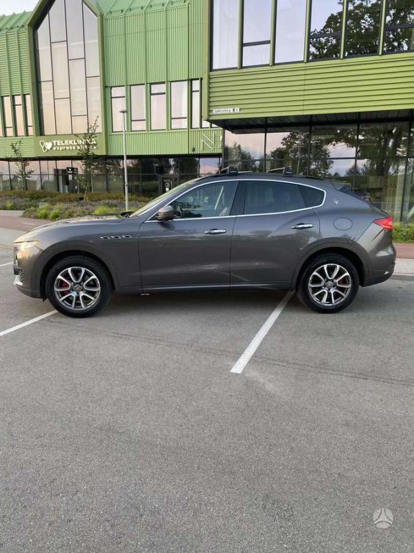 Brūns Maserati Levante 2017 Kauņa, ar dzinēja tilpumu 2.98 L un nobraukumu 194 tūkst. km par 15700 €, foto 5 vietnē AUTOMOTO.COM.LV