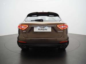 Brown Maserati Levante 2021 in Vilnius, with an engine capacity of 2.98 L and mileage of 47 thousand km for 59000 €, photo 6 on AUTOMOTO.COM.LV