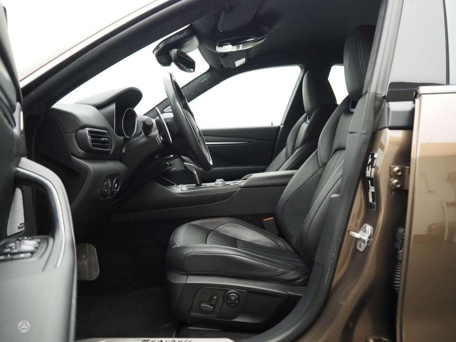 Brown Maserati Levante 2021 in Vilnius, with an engine capacity of 2.98 L and mileage of 47 thousand km for 59000 €, photo 9 on AUTOMOTO.COM.LV