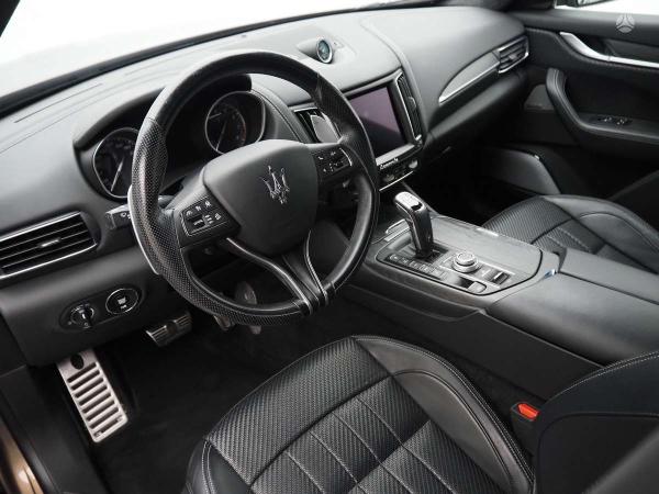 Brown Maserati Levante 2021 in Vilnius, with an engine capacity of 2.98 L and mileage of 47 thousand km for 59000 €, photo 9 on AUTOMOTO.COM.LV