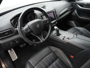 Brown Maserati Levante 2021 in Vilnius, with an engine capacity of 2.98 L and mileage of 47 thousand km for 59000 €, photo 10 on AUTOMOTO.COM.LV