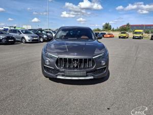 Maserati Levante 2019 Viļņa, ar dzinēja tilpumu 2.98 L un nobraukumu 187 tūkst. km par 25800 €, foto 3 vietnē AUTOMOTO.COM.LV