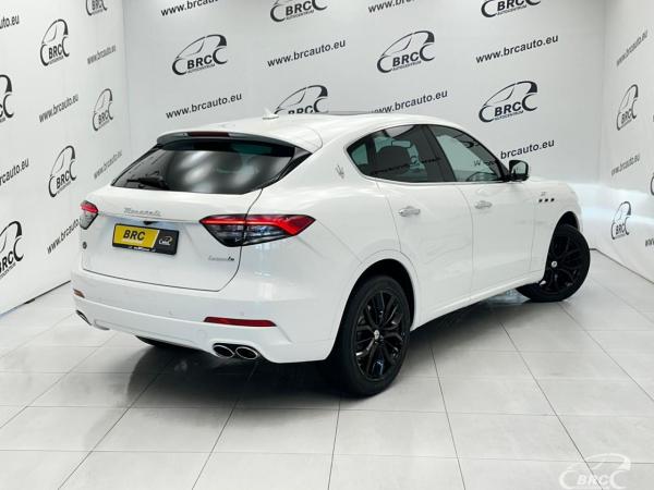 Maserati Levante 2022 in Vilnius, with an engine capacity of 2.98 L and mileage of 55 thousand km for 36000 €, photo 2 on AUTOMOTO.COM.LV