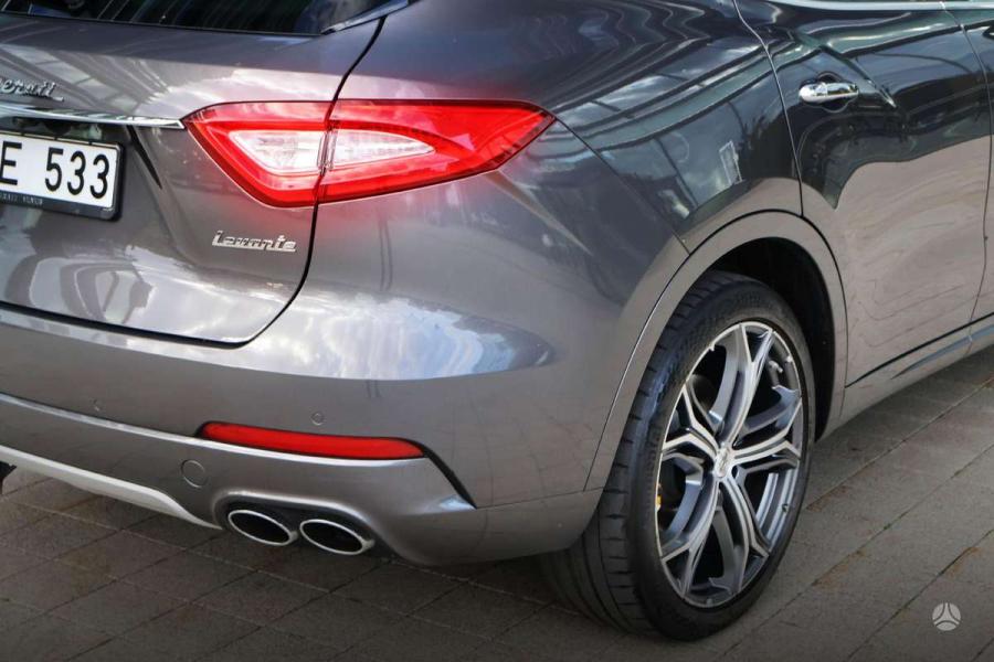 Grey Maserati Levante 2019 in Vilnius, with an engine capacity of 2.98 L and mileage of 179 thousand km for 41500 €, photo 20 on AUTOMOTO.COM.LV