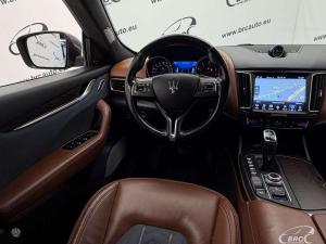 Grey Maserati Levante 2019 in Vilnius, with an engine capacity of 2.98 L and mileage of 187 thousand km for 24900 €, photo 19 on AUTOMOTO.COM.LV