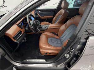 Grey Maserati Levante 2019 in Vilnius, with an engine capacity of 2.98 L and mileage of 187 thousand km for 24900 €, photo 27 on AUTOMOTO.COM.LV