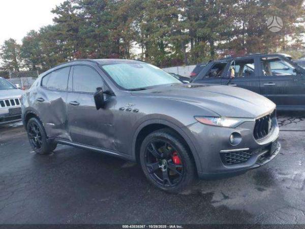Grey Maserati Levante 2022 in Vilnius, with an engine capacity of 2.98 L and mileage of 85 thousand km for 33000 €, photo 1 on AUTOMOTO.COM.LV