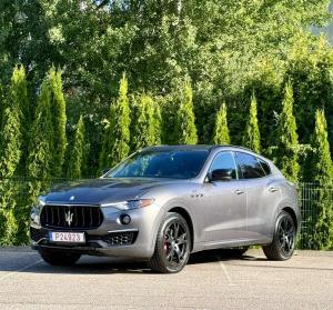 Pelēks Maserati Levante 2022 Viļņa, ar dzinēja tilpumu 2.98 L un nobraukumu 85 tūkst. km par 37900 €, foto  vietnē AUTOMOTO.COM.LV