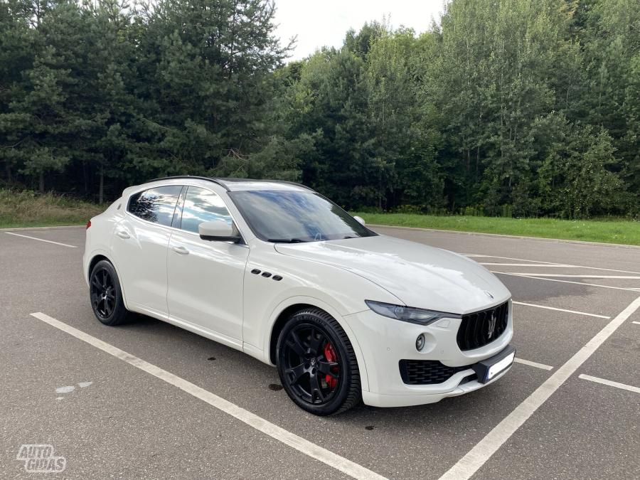 White Maserati Levante 2017 in Vilnius, with an engine capacity of 3.00 L and mileage of 95 thousand km for 18500 €, photo 1 on AUTOMOTO.COM.LV