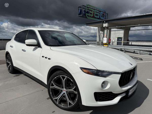 White Maserati Levante 2017 in Vilnius, with an engine capacity of 2.98 L and mileage of 89 thousand km for 24500 €, photo 1 on AUTOMOTO.COM.LV