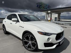 Balts Maserati Levante 2017 Viļņa, ar dzinēja tilpumu 2.98 L un nobraukumu 89 tūkst. km par 24500 €, foto  vietnē AUTOMOTO.COM.LV