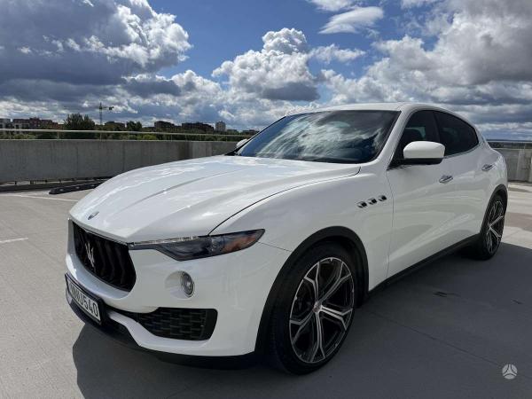 White Maserati Levante 2017 in Vilnius, with an engine capacity of 2.98 L and mileage of 89 thousand km for 24500 €, photo 7 on AUTOMOTO.COM.LV