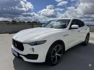 White Maserati Levante 2017 in Vilnius, with an engine capacity of 2.98 L and mileage of 89 thousand km for 24500 €, photo 8 on AUTOMOTO.COM.LV