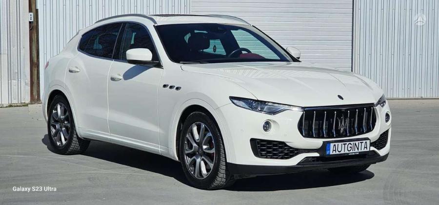 White Maserati Levante 2017 in Klaipeda, with an engine capacity of 3.00 L and mileage of 123 thousand km for 19200 €, photo 1 on AUTOMOTO.COM.LV