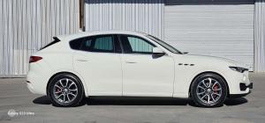White Maserati Levante 2017 in Klaipeda, with an engine capacity of 3.00 L and mileage of 123 thousand km for 19200 €, photo 9 on AUTOMOTO.COM.LV