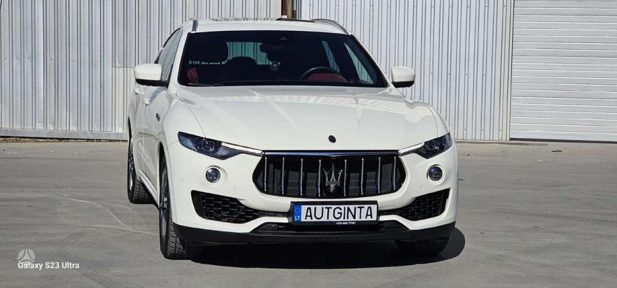 White Maserati Levante 2017 in Klaipeda, with an engine capacity of 3.00 L and mileage of 123 thousand km for 19200 €, photo 10 on AUTOMOTO.COM.LV
