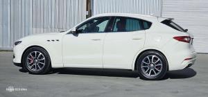 White Maserati Levante 2017 in Klaipeda, with an engine capacity of 3.00 L and mileage of 123 thousand km for 19200 €, photo 11 on AUTOMOTO.COM.LV