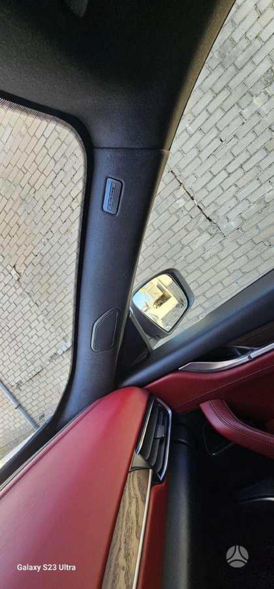 White Maserati Levante 2017 in Klaipeda, with an engine capacity of 3.00 L and mileage of 123 thousand km for 19200 €, photo 33 on AUTOMOTO.COM.LV