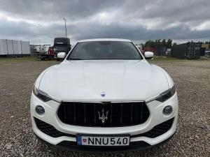 Balts Maserati Levante 2017 Viļņa, ar dzinēja tilpumu 2.98 L un nobraukumu 89 tūkst. km par 22500 €, foto 4 vietnē AUTOMOTO.COM.LV