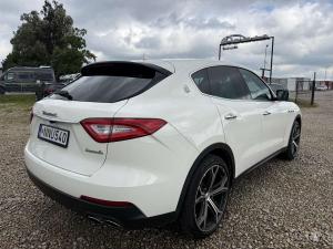 Balts Maserati Levante 2017 Viļņa, ar dzinēja tilpumu 2.98 L un nobraukumu 89 tūkst. km par 22500 €, foto 6 vietnē AUTOMOTO.COM.LV