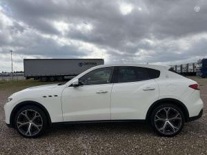 Balts Maserati Levante 2017 Viļņa, ar dzinēja tilpumu 2.98 L un nobraukumu 89 tūkst. km par 22500 €, foto 8 vietnē AUTOMOTO.COM.LV