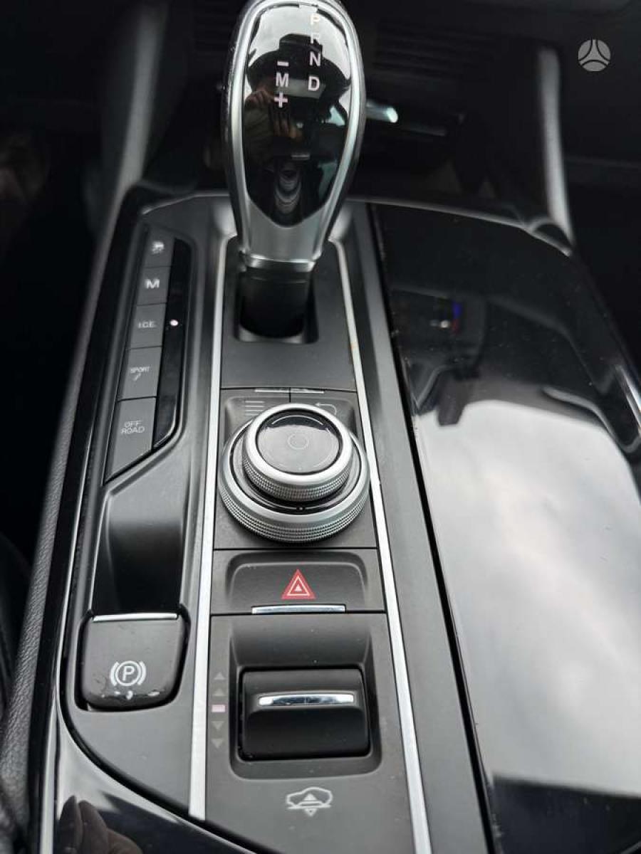Balts Maserati Levante 2017 Viļņa, ar dzinēja tilpumu 2.98 L un nobraukumu 89 tūkst. km par 22500 €, foto 30 vietnē AUTOMOTO.COM.LV