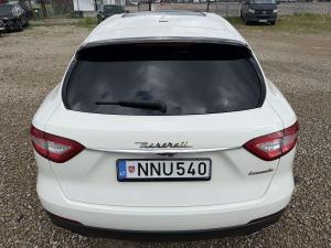 Balts Maserati Levante 2017 Viļņa, ar dzinēja tilpumu 2.98 L un nobraukumu 89 tūkst. km par 22500 €, foto 38 vietnē AUTOMOTO.COM.LV