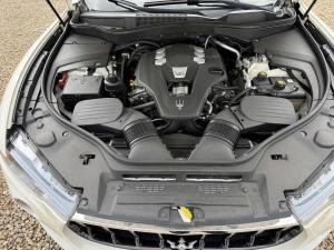 Balts Maserati Levante 2017 Viļņa, ar dzinēja tilpumu 2.98 L un nobraukumu 89 tūkst. km par 22500 €, foto 49 vietnē AUTOMOTO.COM.LV