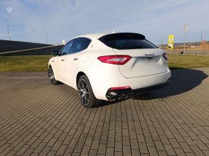 Balts Maserati Levante 2017 Kauņa, ar dzinēja tilpumu 2.98 L un nobraukumu 121 tūkst. km par 17999 €, foto 5 vietnē AUTOMOTO.COM.LV