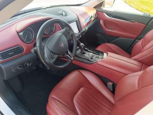 Balts Maserati Levante 2017 Kauņa, ar dzinēja tilpumu 2.98 L un nobraukumu 121 tūkst. km par 17999 €, foto 9 vietnē AUTOMOTO.COM.LV