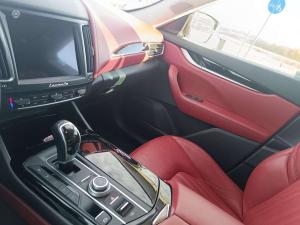 Balts Maserati Levante 2017 Kauņa, ar dzinēja tilpumu 2.98 L un nobraukumu 121 tūkst. km par 17999 €, foto 10 vietnē AUTOMOTO.COM.LV