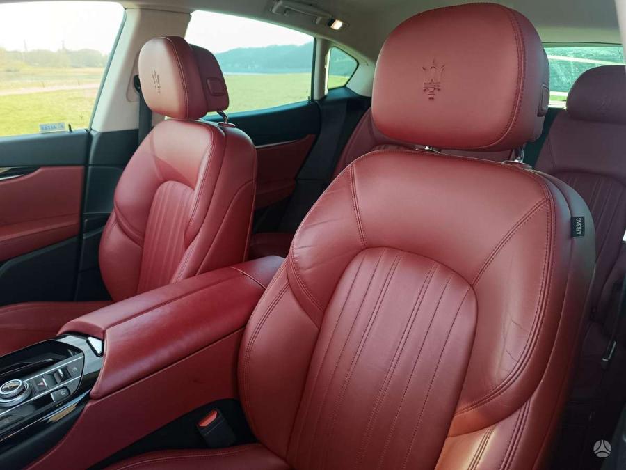 Balts Maserati Levante 2017 Kauņa, ar dzinēja tilpumu 2.98 L un nobraukumu 121 tūkst. km par 17999 €, foto 11 vietnē AUTOMOTO.COM.LV